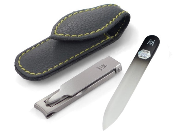 Travel nail clippers store